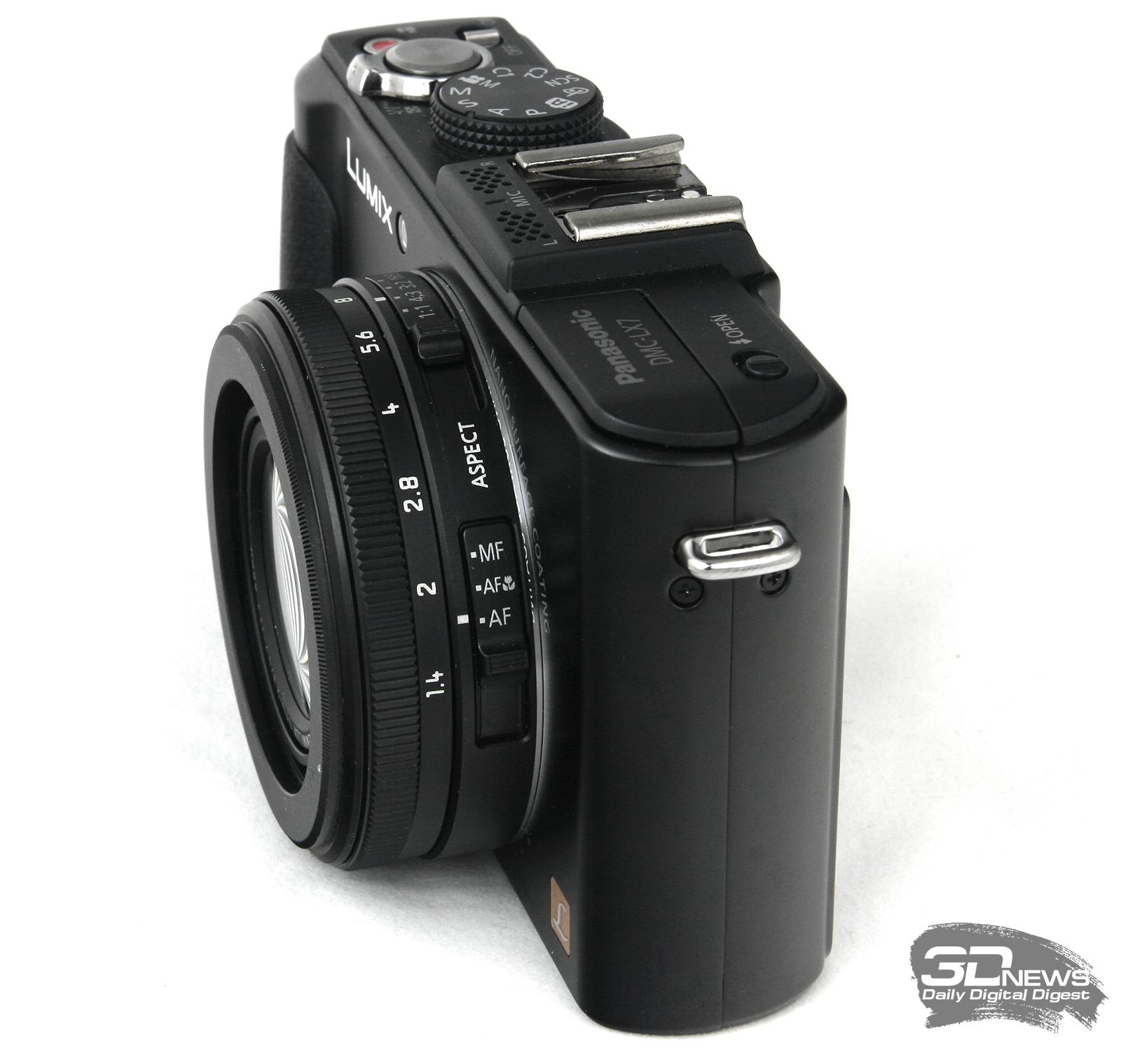 Panasonic Lumix DMC-LX7 — максимум светосилы и удобства / Фото и видео